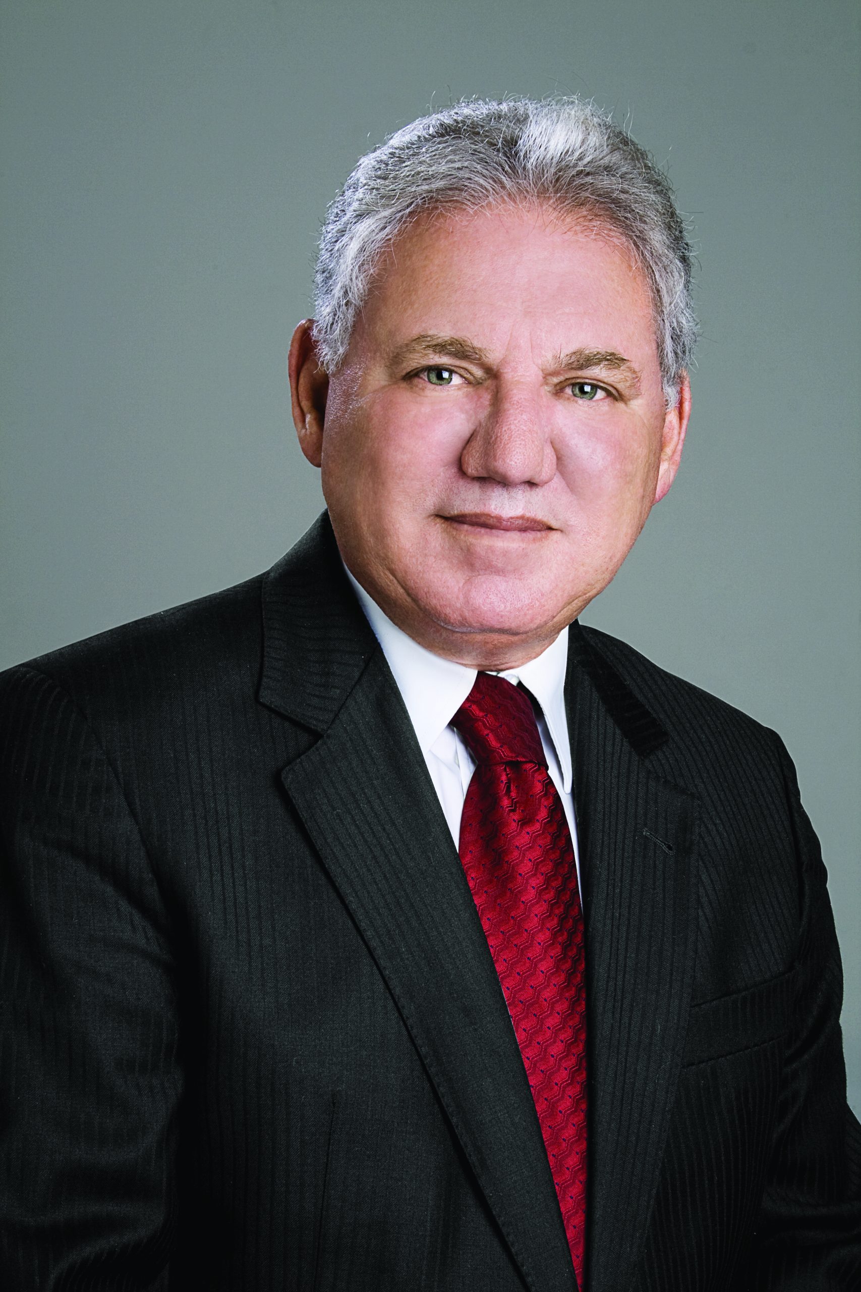 Ao completar 50 anos de formado em engenharia, Vantine faz uma ampla ...